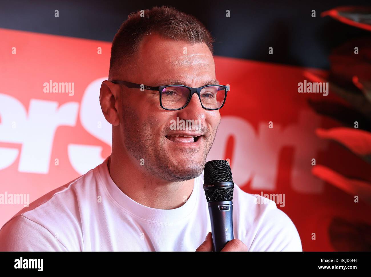 Former professional mixed martial artist and UFC Heavywight champion ...