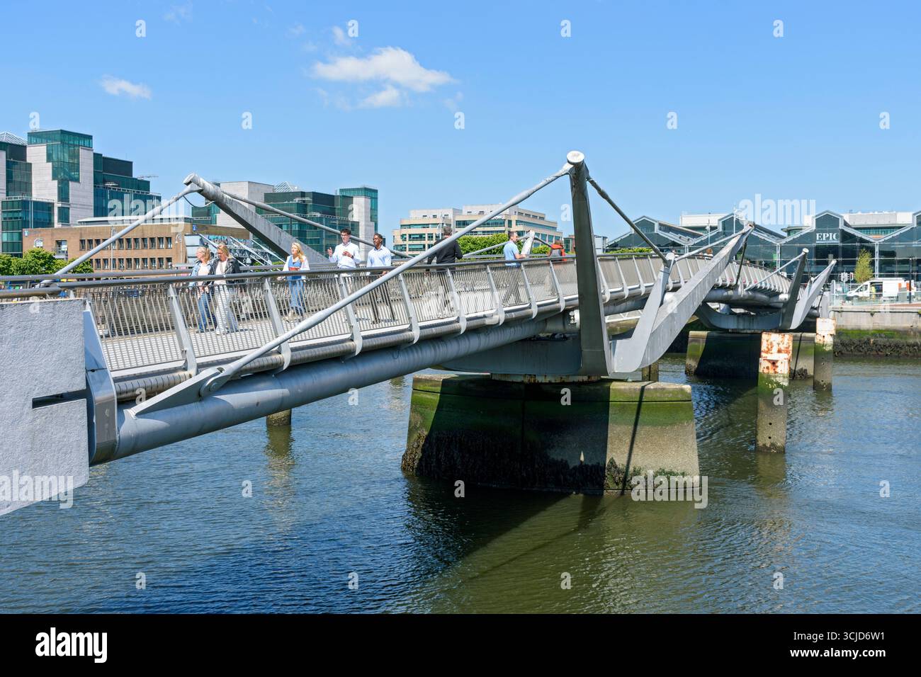 Seán o’casey bridge hi-res stock photography and images - Alamy