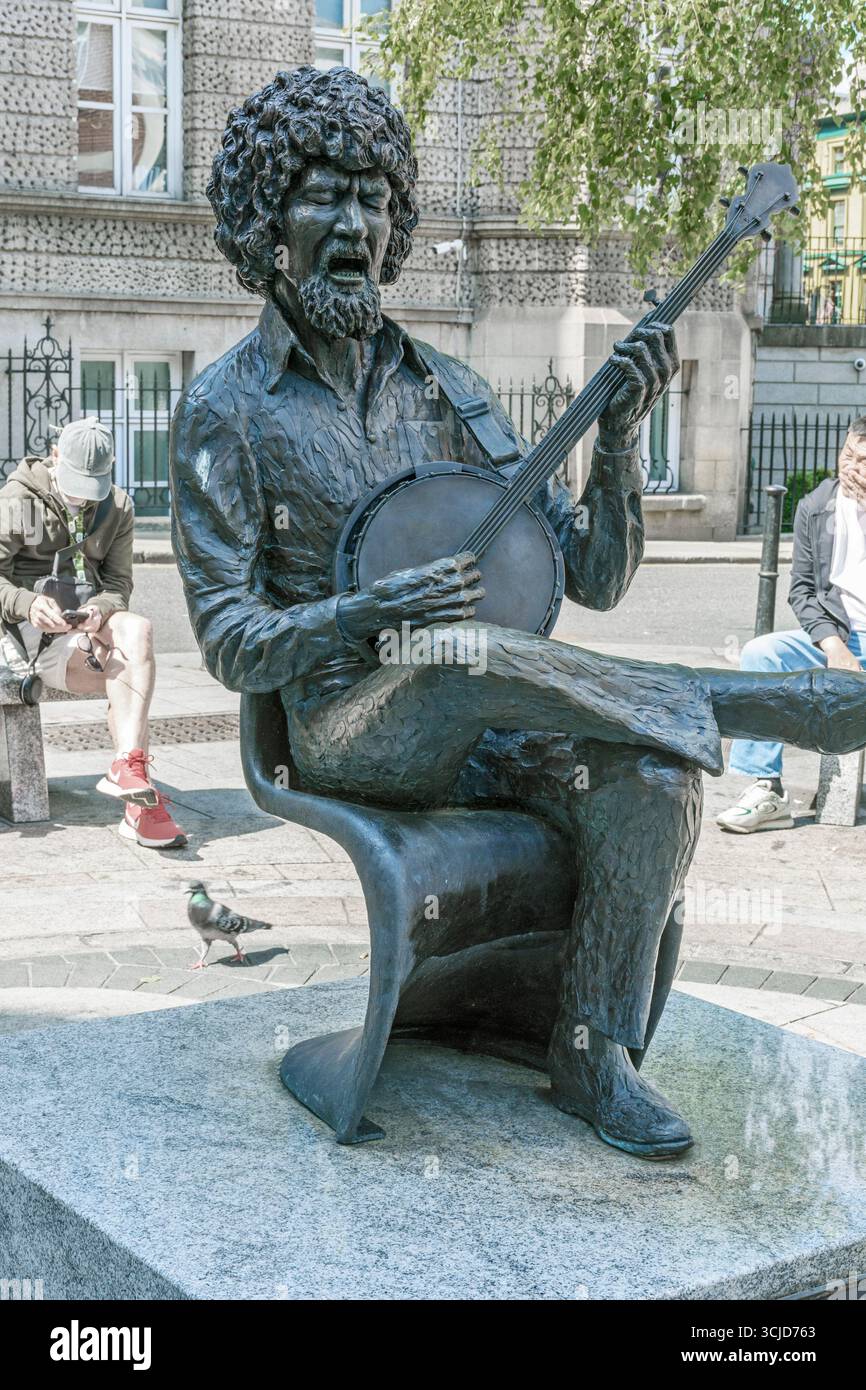 Luke kelly singer hi-res stock photography and images - Alamy