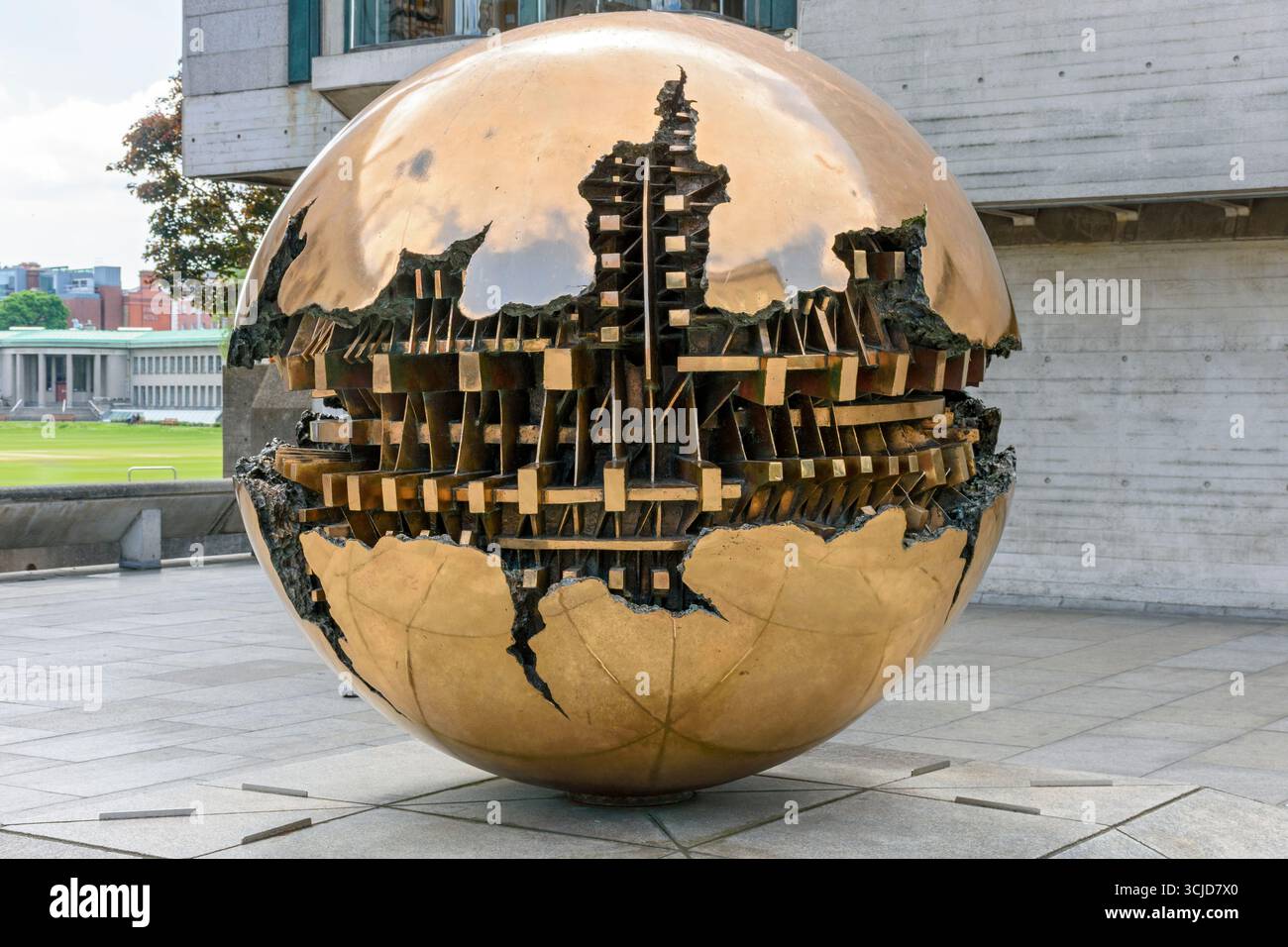 Sfera con sfera (Sphere within sphere), a sculpture by Arnaldo Pomodoro ...