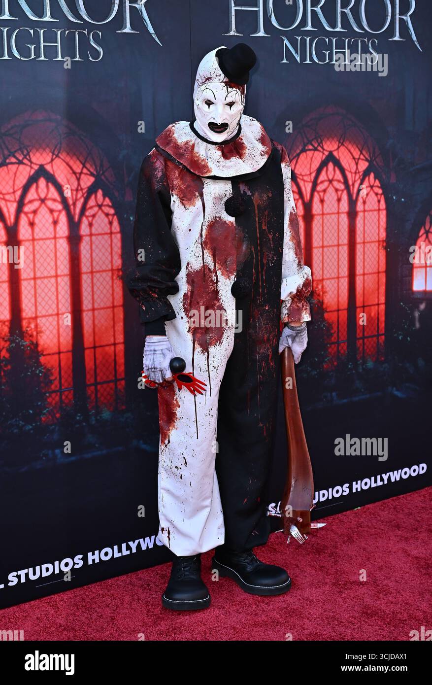 Art the Clown, David Howard Thornton arriving to Universal Studios ...