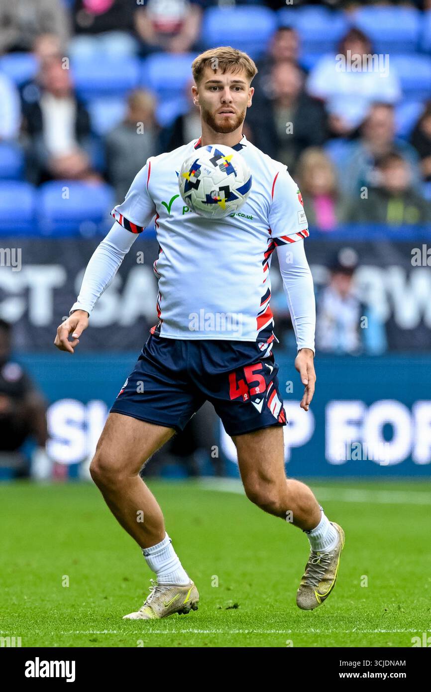 John McAtee of Bolton Wanderers chests the ball to control it during ...