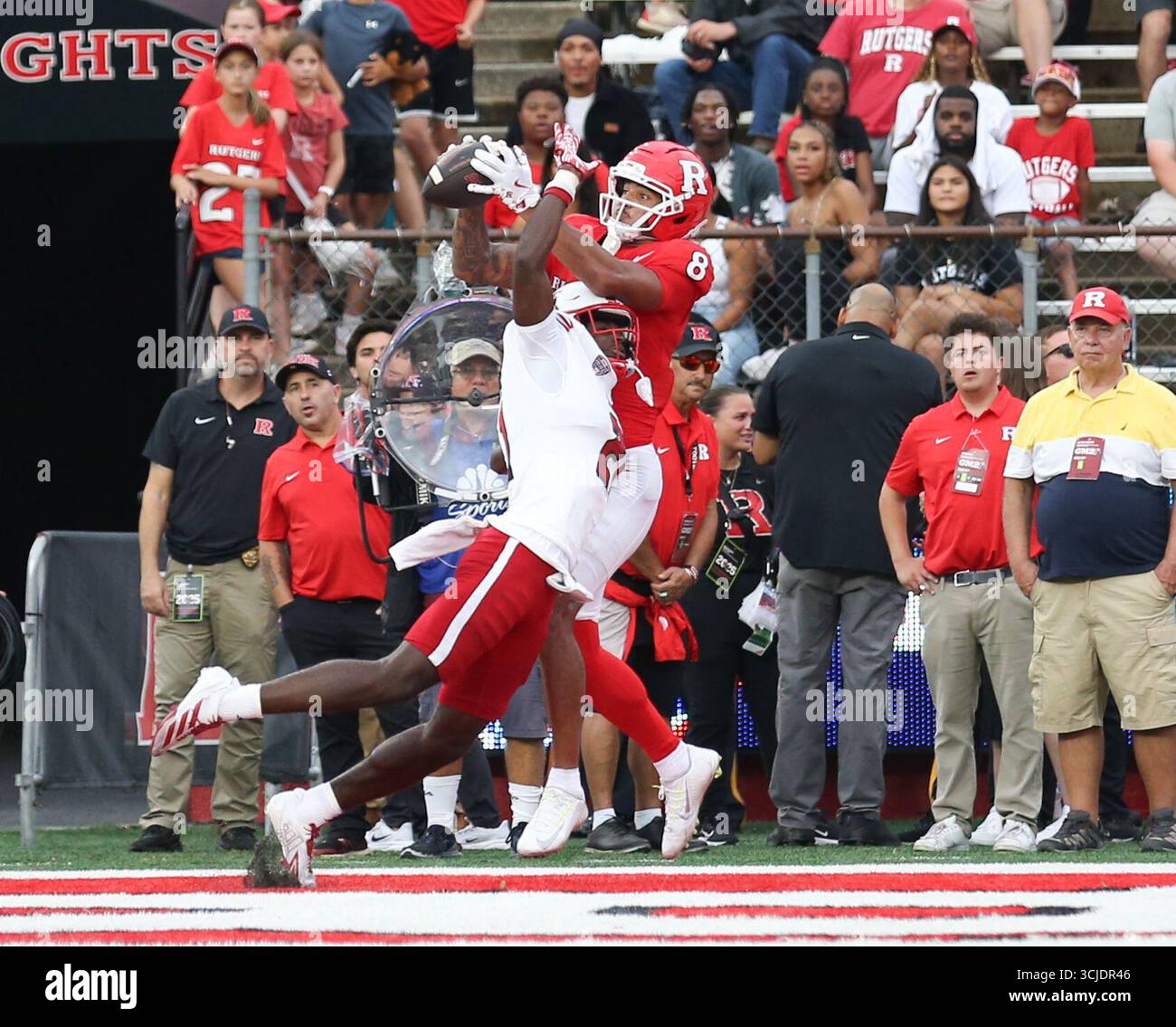 September 06, 2025: Rutgers Scarlet Knights wide receiver KJ Duff (8 ...