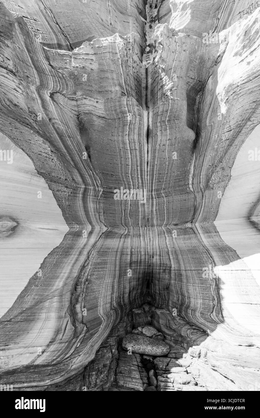 Photograph of the famous Painted Cliffs of Maria Island National Park ...
