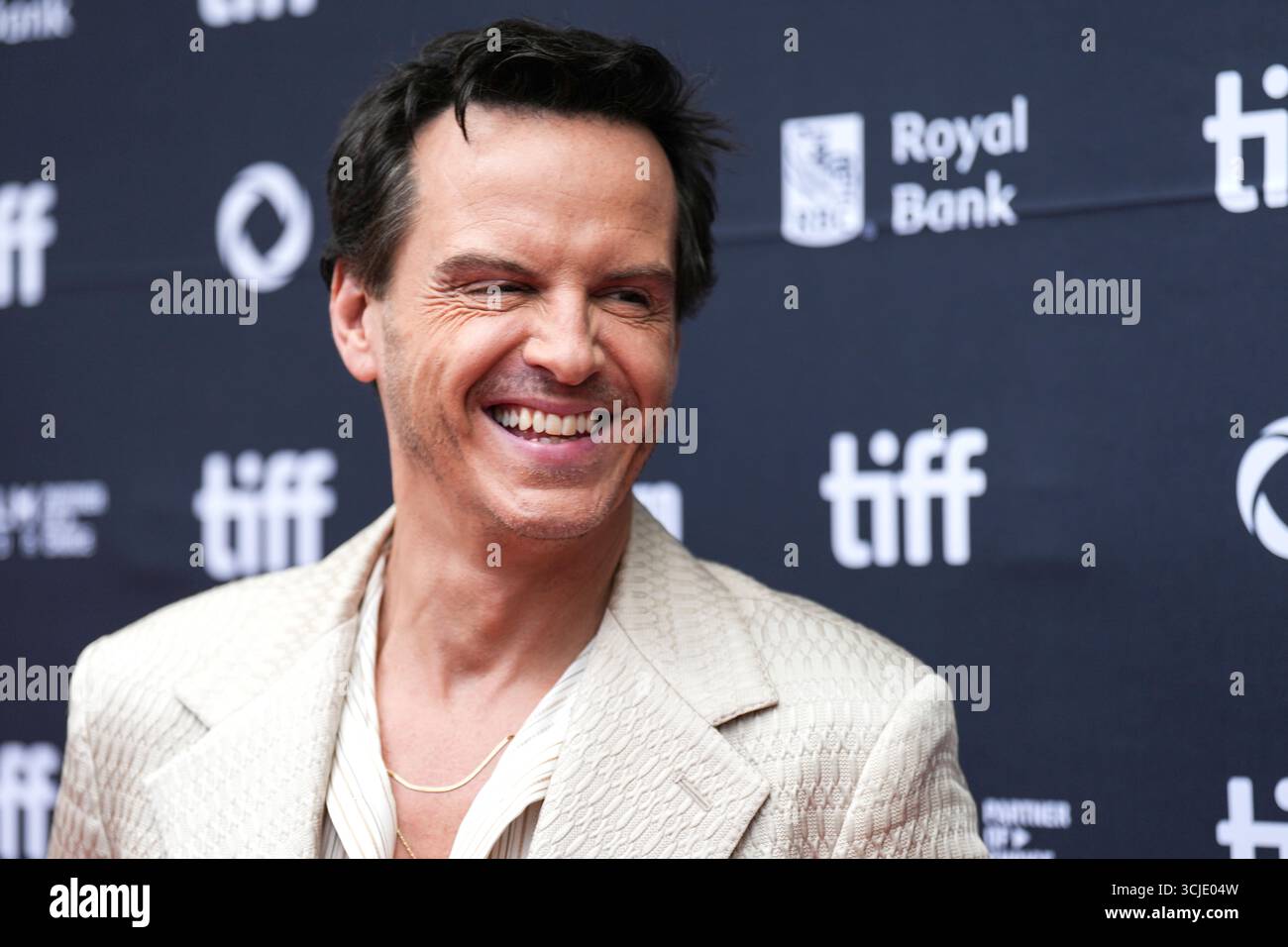 Andrew Scott arrives on the red carpet to promote the film "Wake Up ...