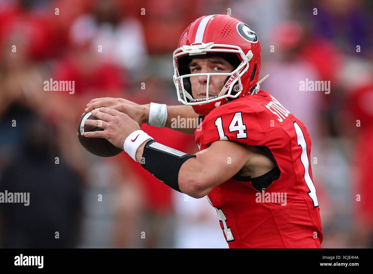 Georgia quarterback Gunner Stockton throws a pass during the second ...