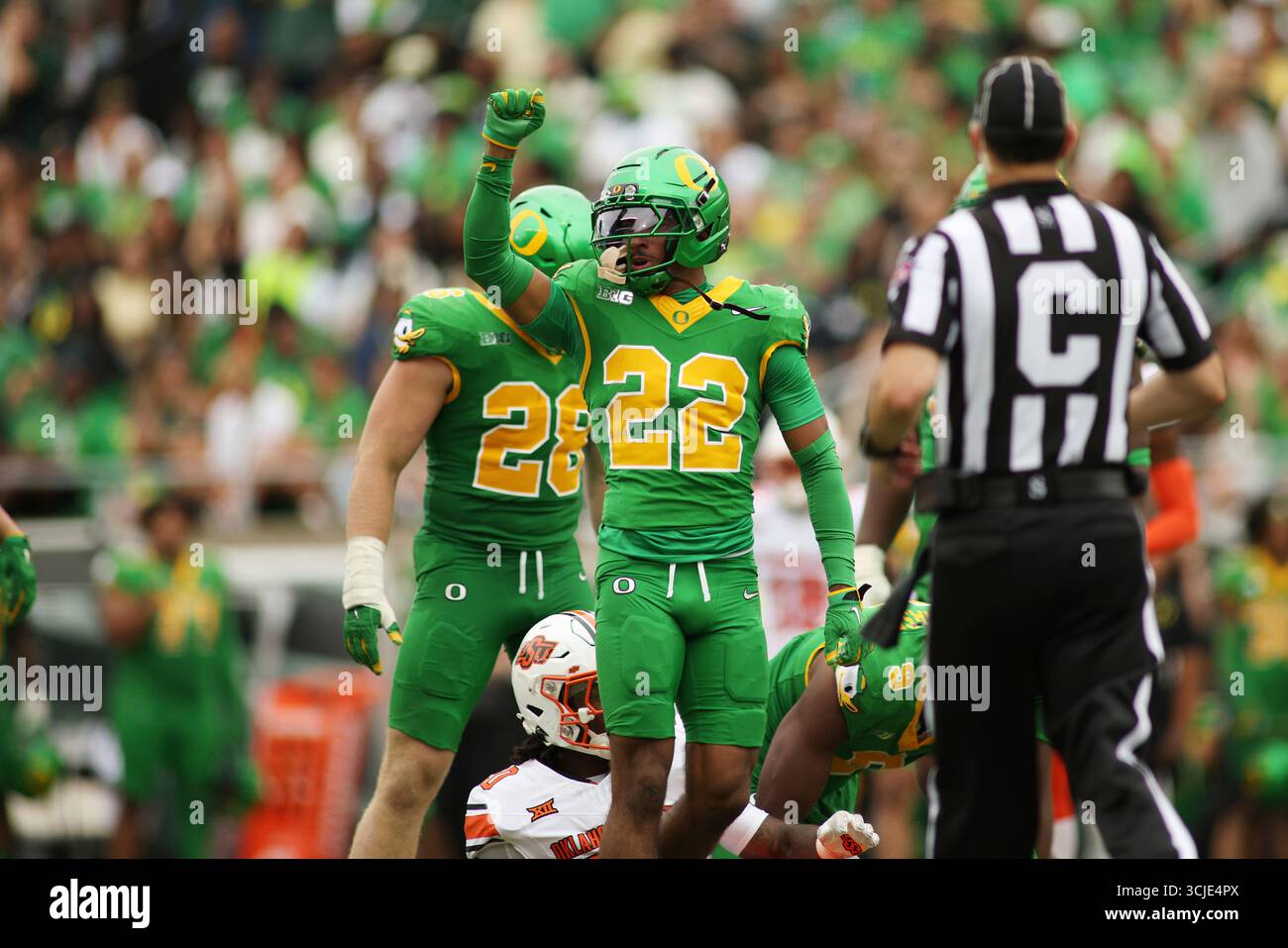 Oregon defensive back Jadon Canady (22) celebrates after a tackle ...