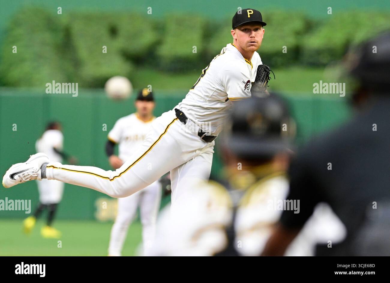 Pittsburgh Pirates pitcher Mitch Keller (23) starts against the ...