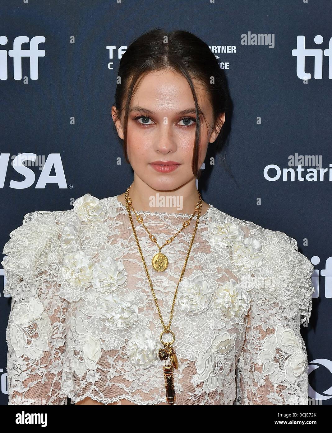 Cailee Spaeny attends the premiere of "Wake Up Dead Man: A Knives Out ...