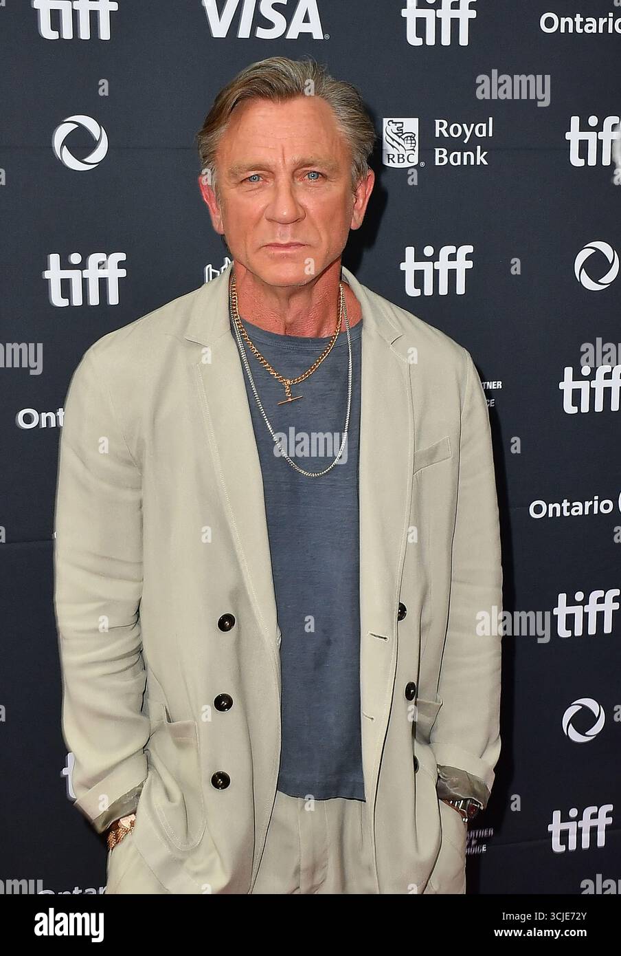 Daniel Craig attends the premiere of "Wake Up Dead Man: A Knives Out ...