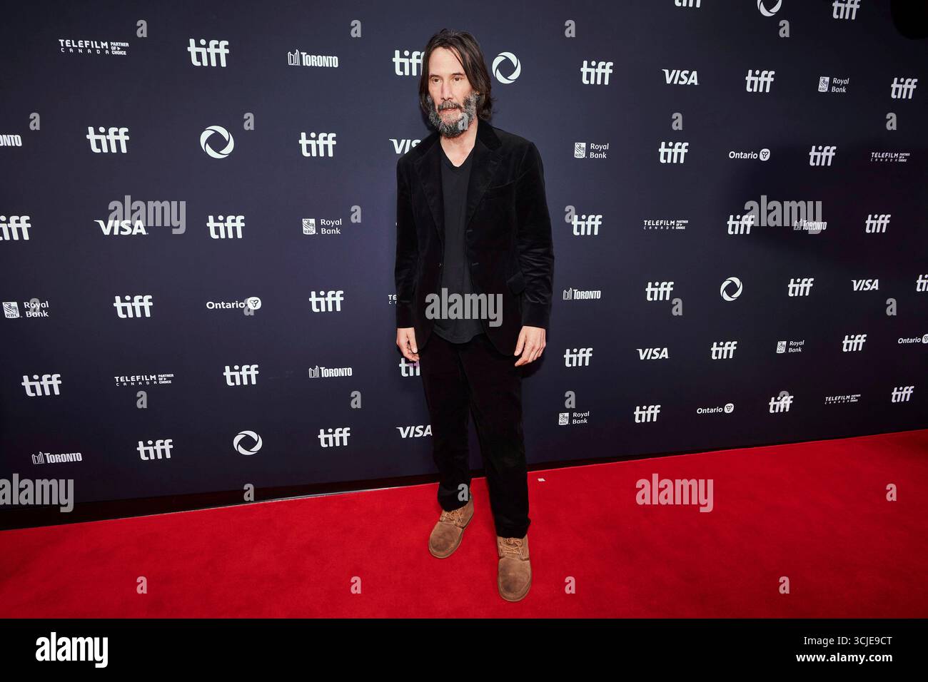 Actor Keanu Reeves is photographed on the red carpet for the film "Good ...