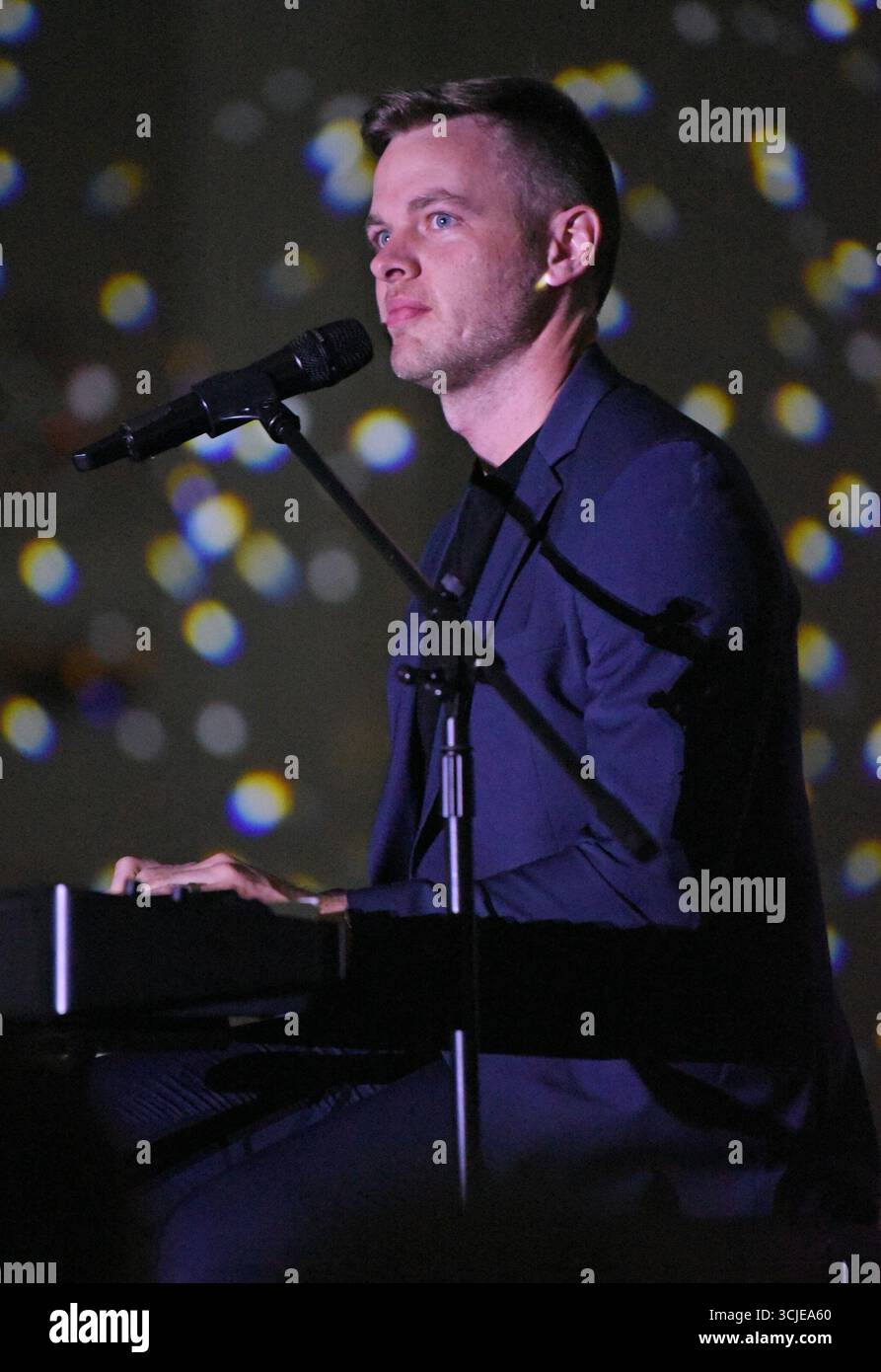 Clark Beckham on stage for Clark Beckham: Acoustic Love Songs Under the ...