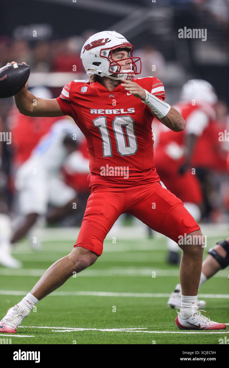 September 6, 2025: UNLV Rebels quarterback Anthony Colandrea (10 ...