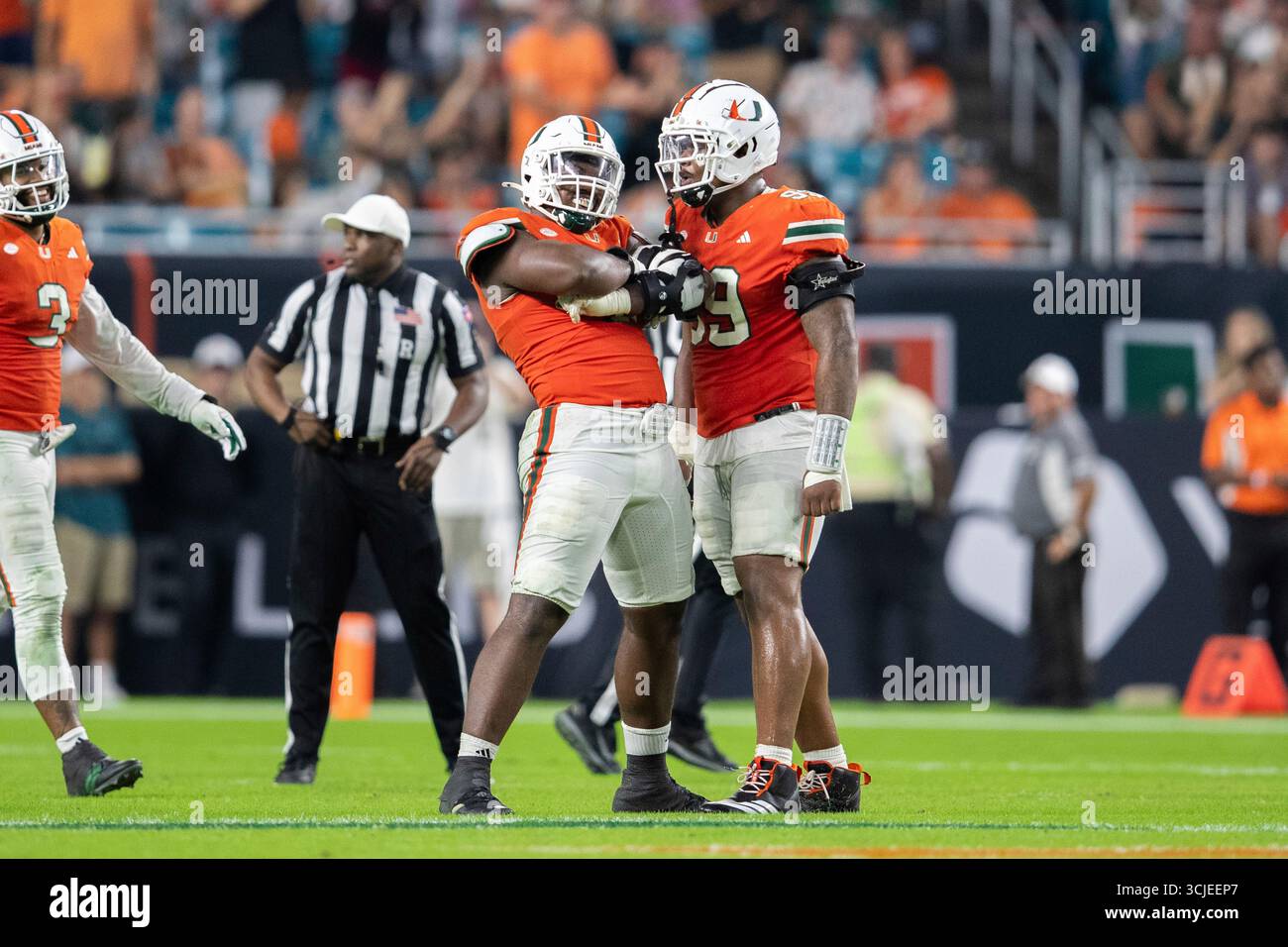 MIAMI GARDENS, FL - SEPTEMBER 06: Miami Hurricanes defensive lineman ...