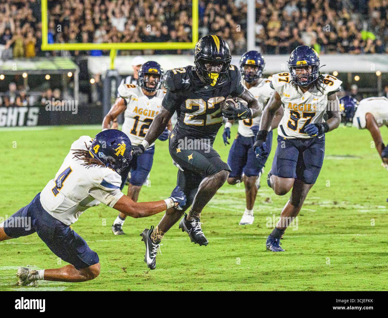 September 6, 2025: UCF Knights running back Myles Montgomery (22) in ...