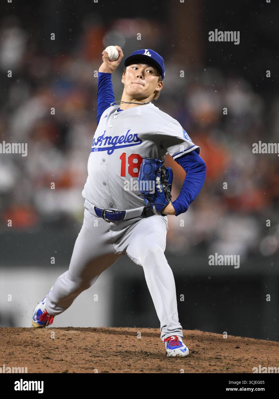 Los Angeles Dodgers pitcher Yoshinobu Yamamoto starts in a baseball ...