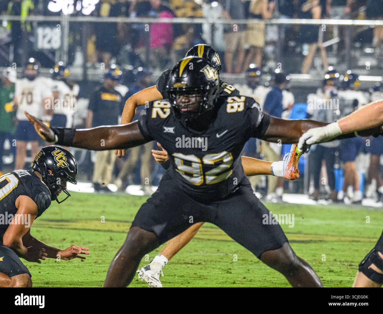 September 6, 2025: UCF Knights defensive tackle Jeffson Lafontant (92 ...