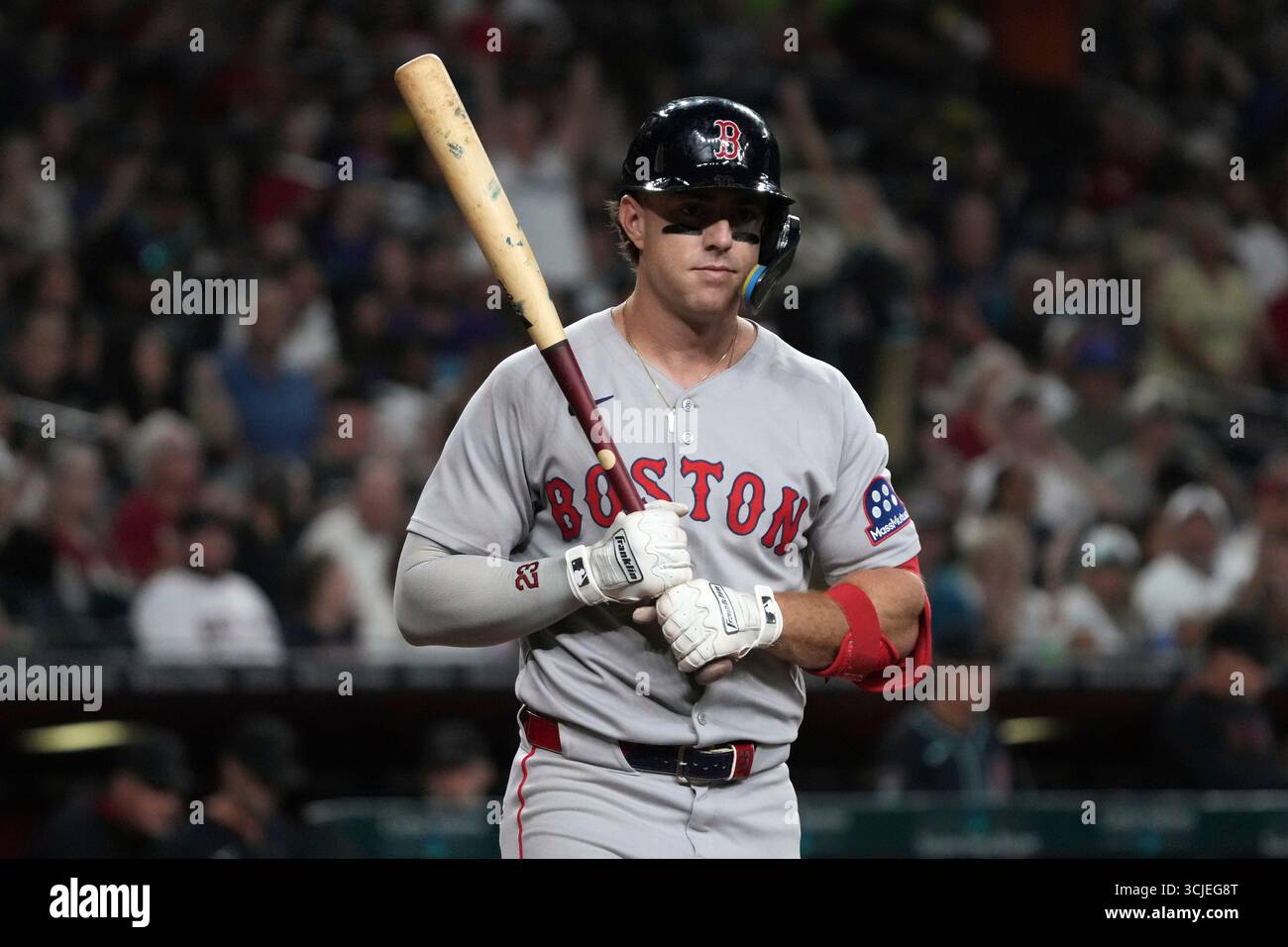Boston Red Sox first base Romy Gonzalez (23) hits against the Arizona ...