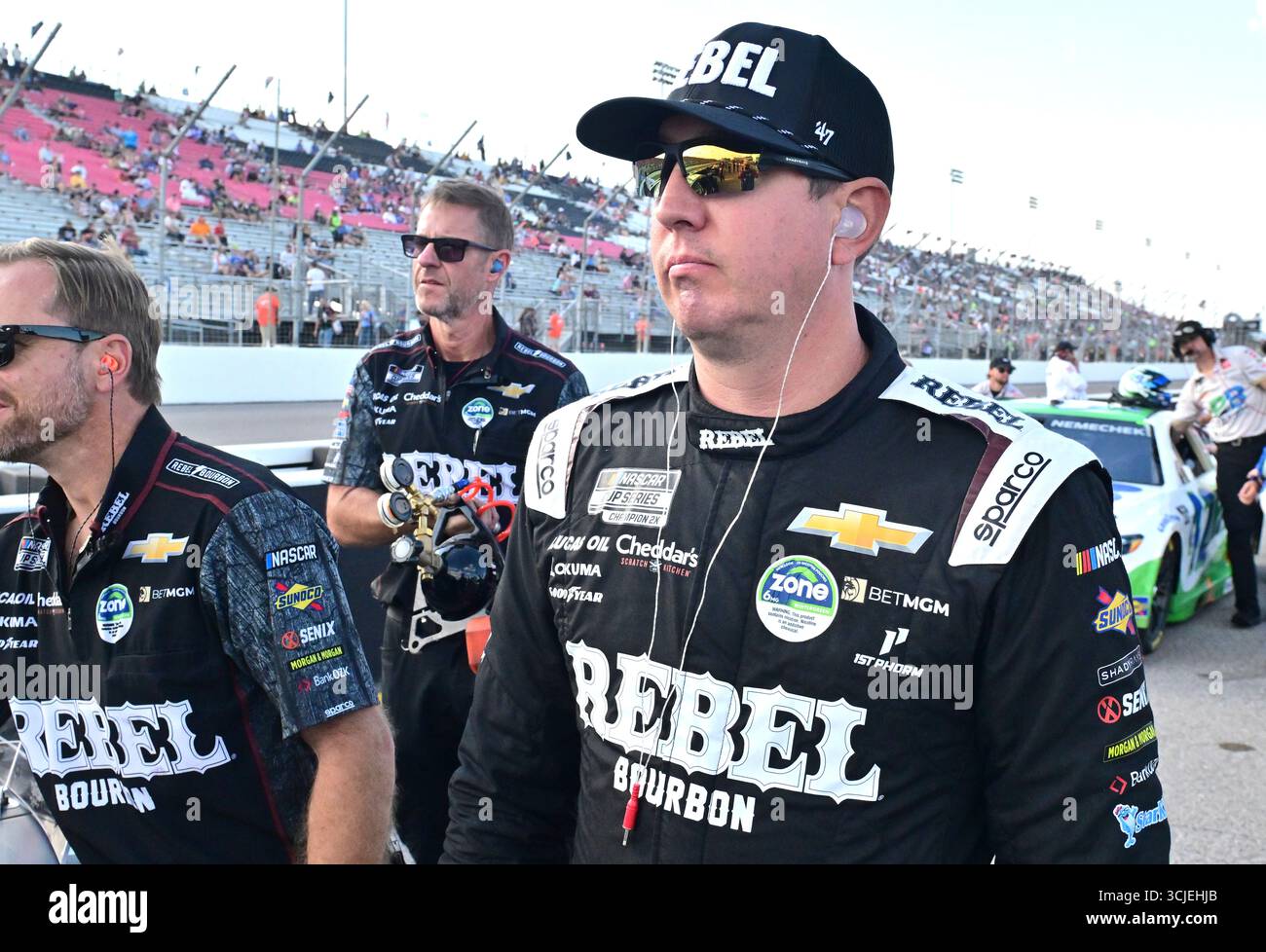 MADISON, IL - SEPTEMBER 06: Kyle Busch (#8 Richard Childress Rebel ...