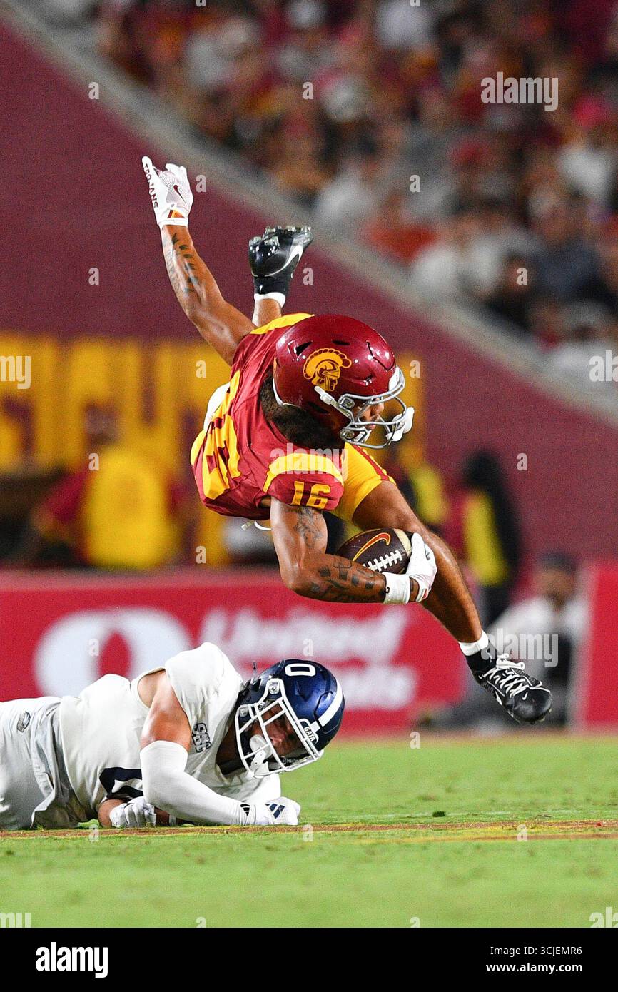 LOS ANGELES, CA - SEPTEMBER 06: USC Trojans wide receiver Tanook Hines ...
