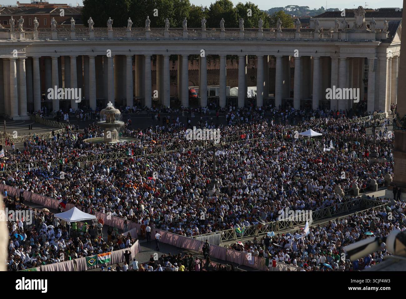 Saint pier giorgio frassati hi-res stock photography and images - Alamy