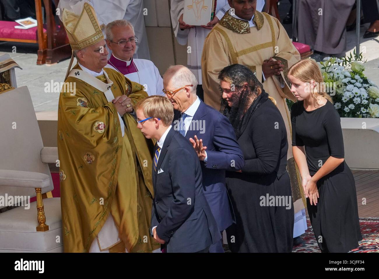 The family of Carlo Acutis, from right, sister Francesca, mother ...