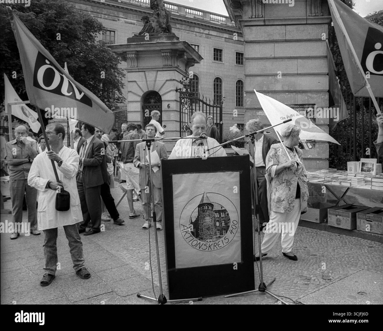 No education cuts Black and White Stock Photos & Images - Alamy