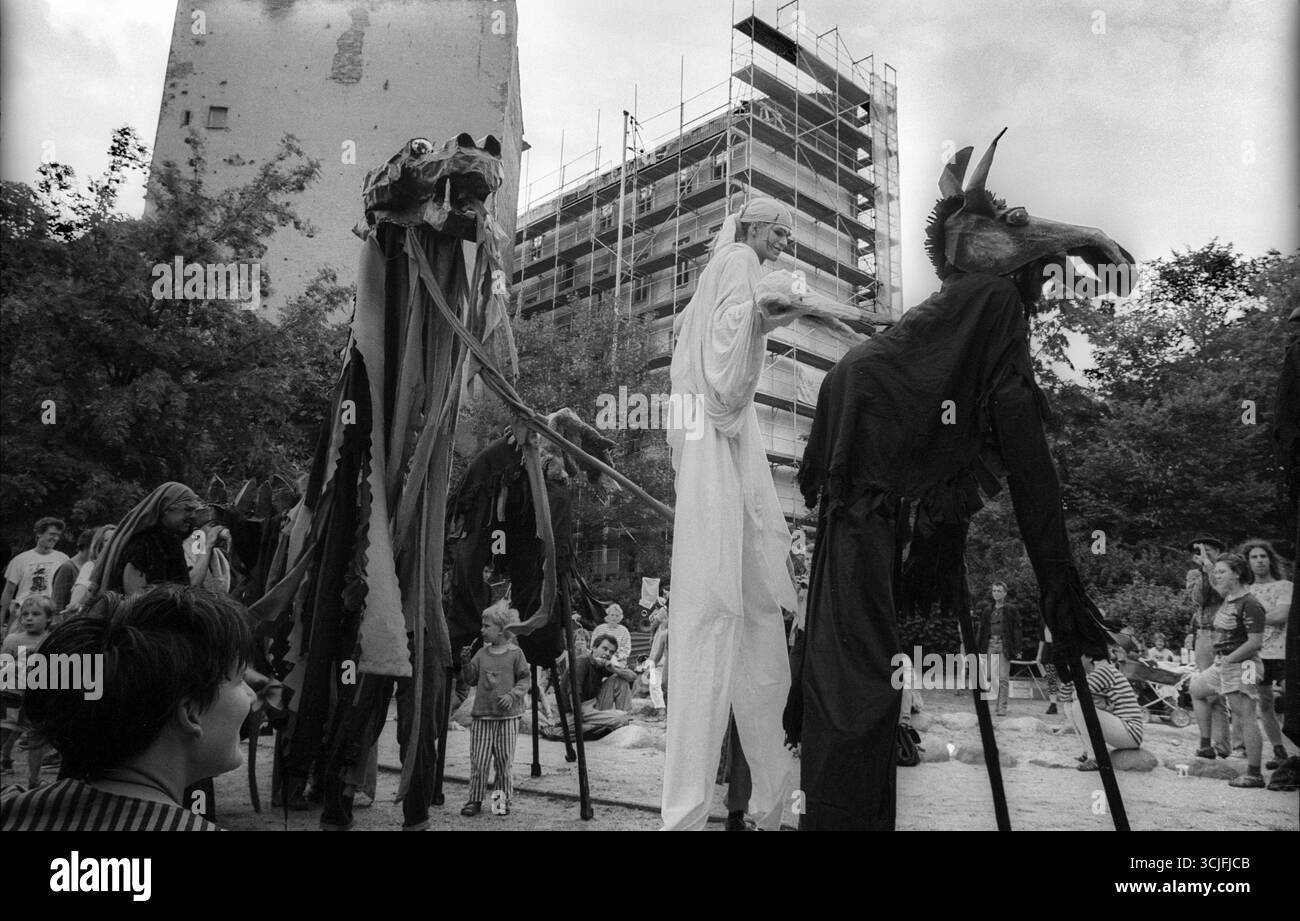 Germany, Berlin, 18.07.1992, stilt, dragon, stork, donkey, KULE (Kunst ...