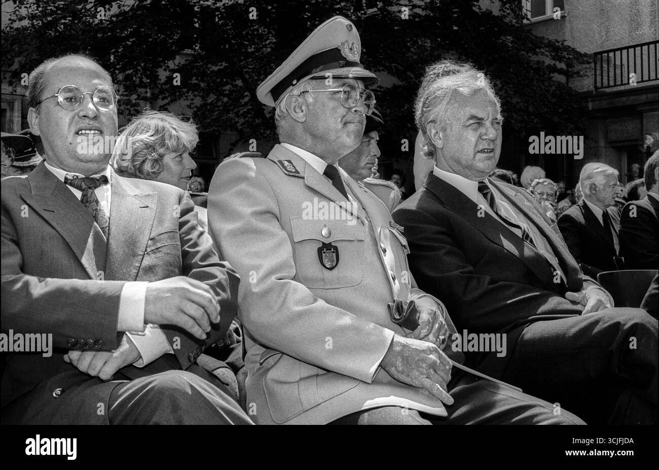 Germany, Berlin, 20 July 1992, Gregor Gysi (PDS) ..., Manfred Stolpe ...