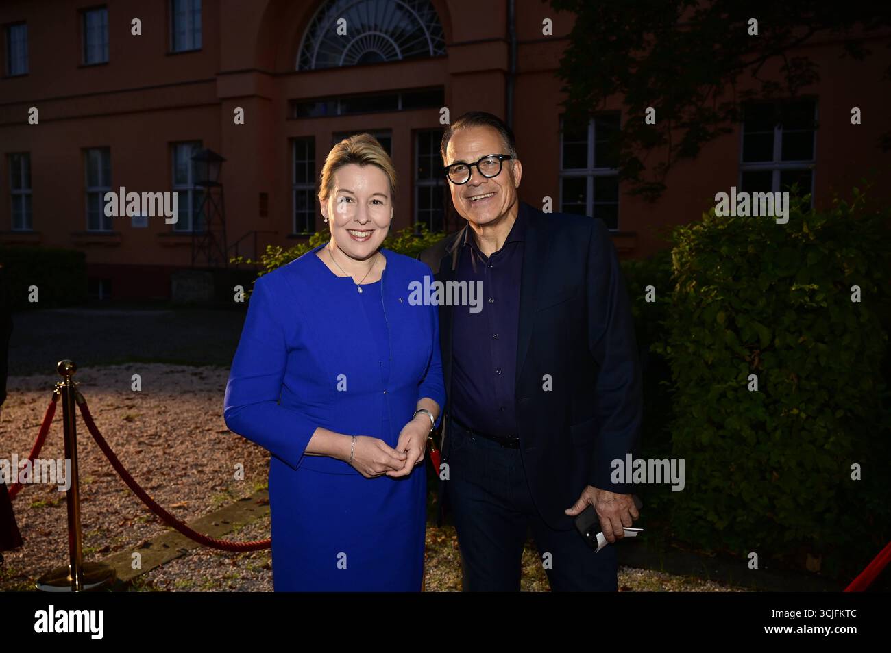 Franziska Giffey und Karsten Speck bei der Premiere zum Theaterstück ...