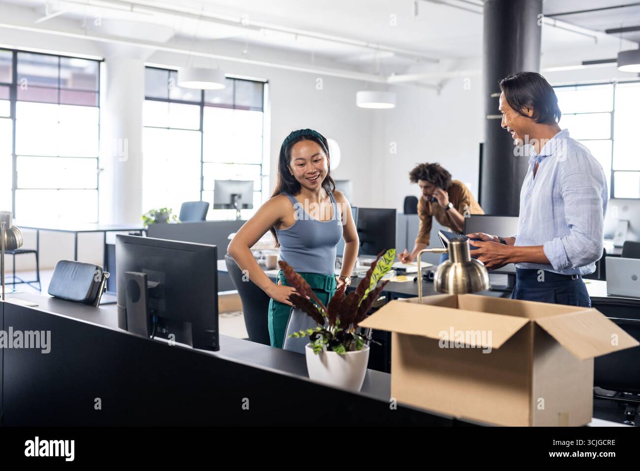 Setting up new business hispanic hi-res stock photography and images ...
