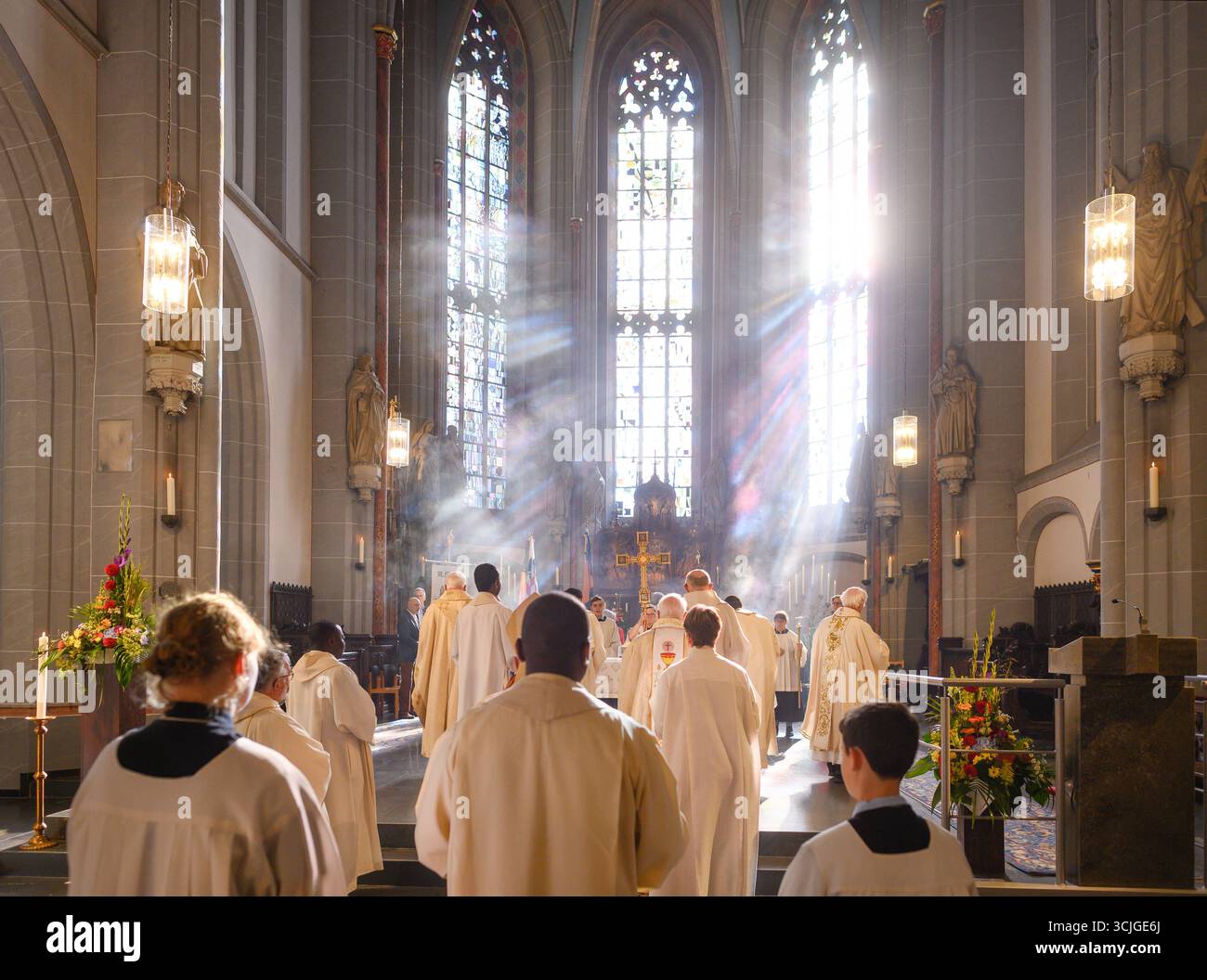 Festmesse 150 Jahre Arnold Janssen in MM mit Kardinal, Festmesse 150 Jahre Jubilaeum Arnold ...