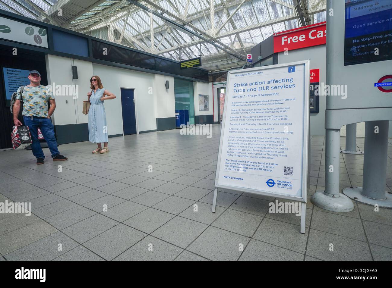 Wimbledon, London, UK. 7 September 2025. Information signs in Wimbledon ...