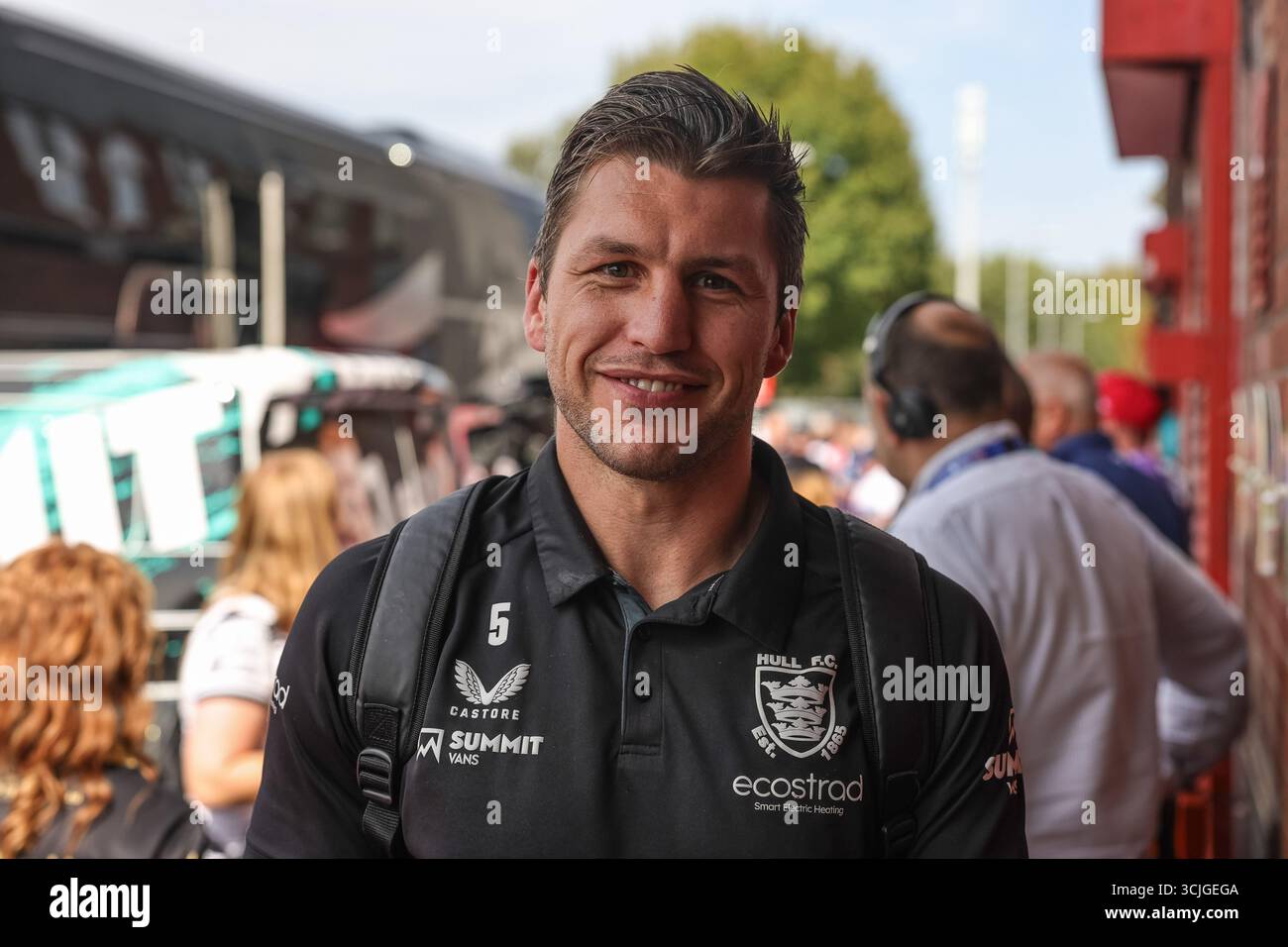 Tom Briscoe of Hull FC arrives during the Betfred Super League Round 25 ...