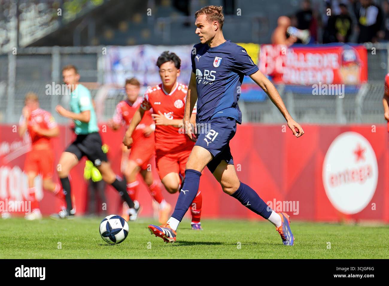 Mainz, Deutschland 06. September 2025: Regionalliga Südwest - 2025/2026 - 1. FSV Mainz 05 II vs ...