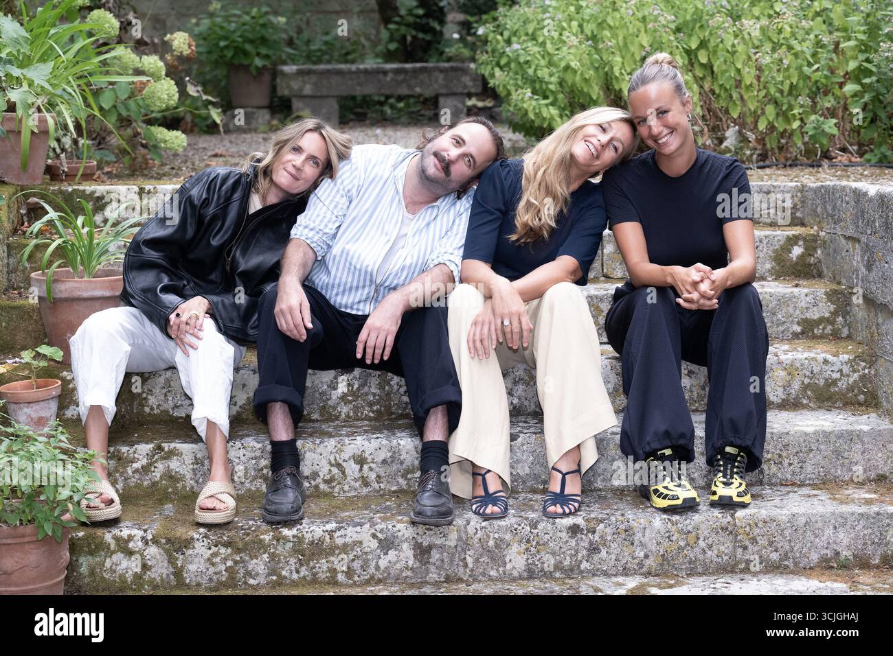 Sophie Beaulieu, Vincent Macaigne, Cecile De France and Zoe Marchal ...