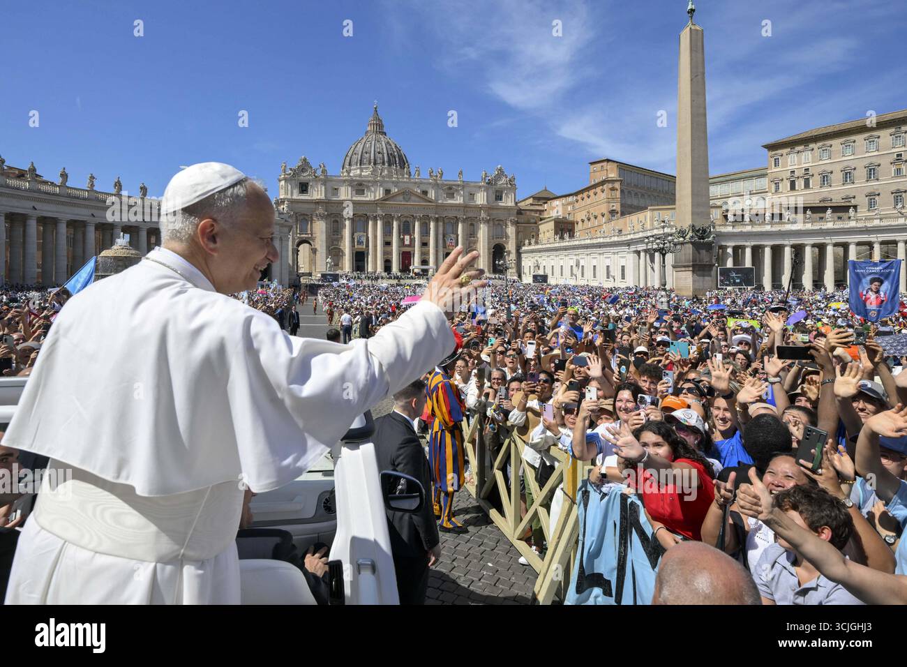 Pope Leo XIV presides over the Mass and canonization of Carlo Acutis ...