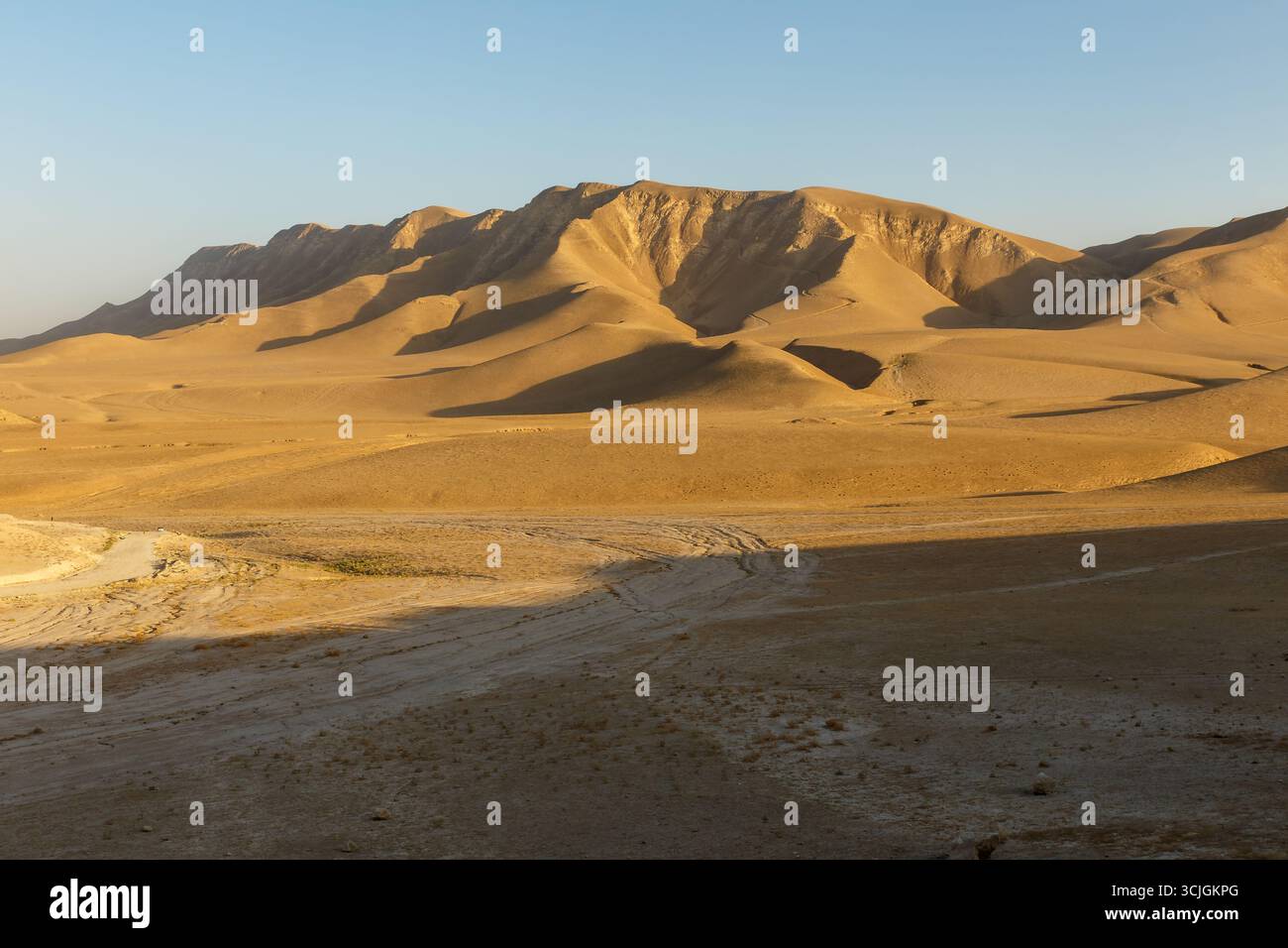 Arid mountains bathed in golden hi-res stock photography and images - Alamy