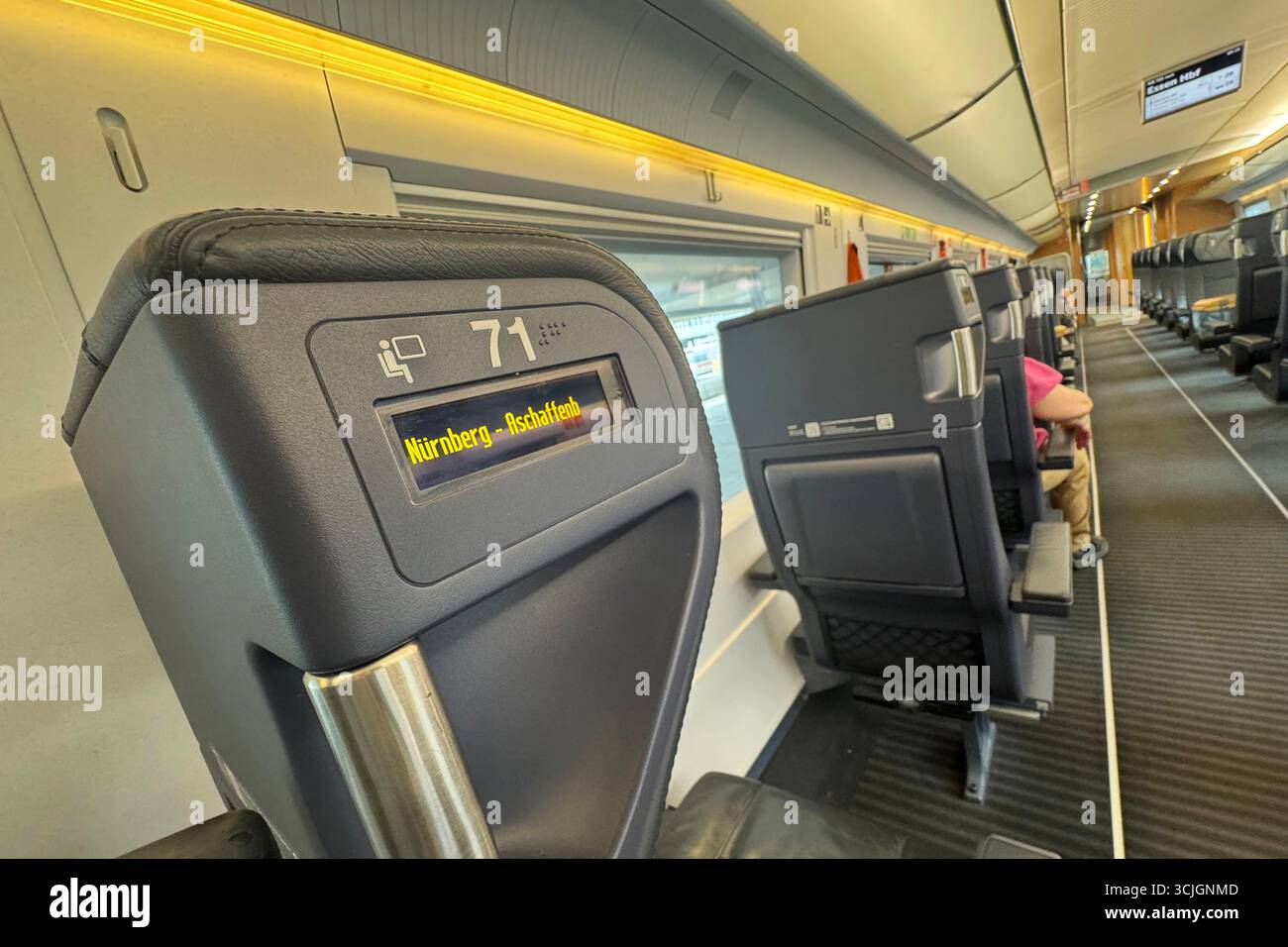 Munich, Deutschland. 07th Sep, 2025. Topic photo seat reservation ...