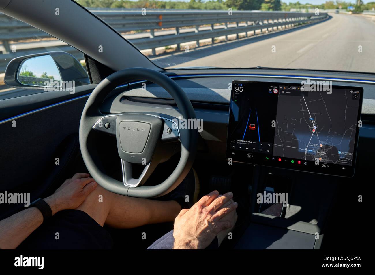 Smart self driving autonomous hi-res stock photography and images - Alamy