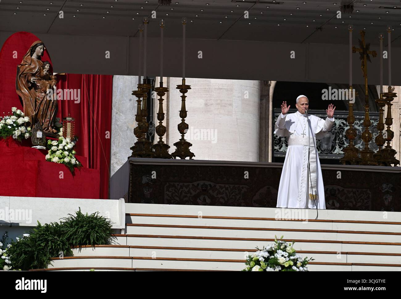 Pope Leo XIV presides over the Mass and canonization of Carlo Acutis ...