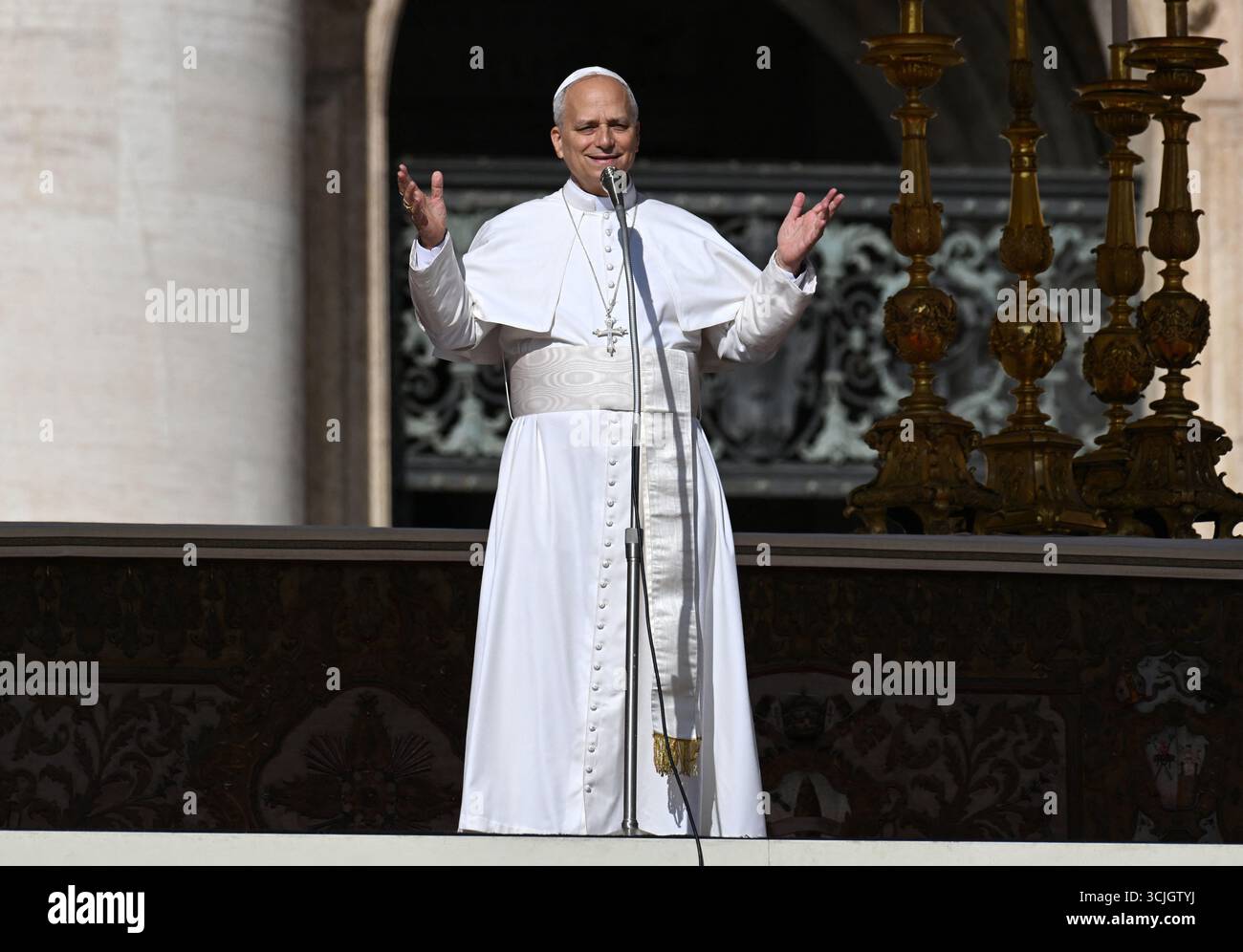 Pope Leo XIV presides over the Mass and canonization of Carlo Acutis ...