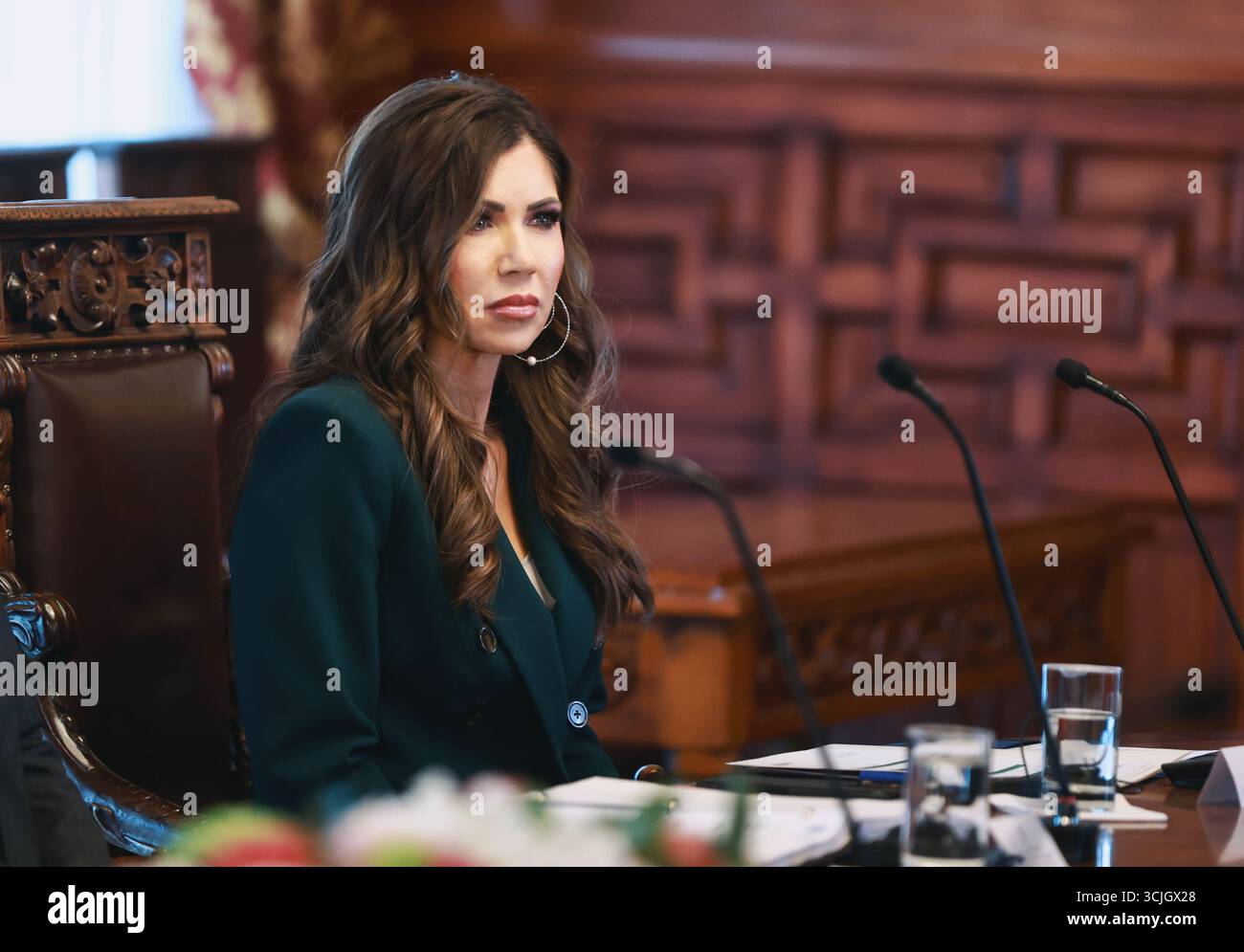 Kristi noem hi-res stock photography and images - Alamy