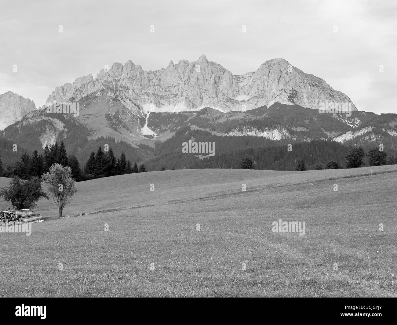 Mountain wilder kaiser Black and White Stock Photos & Images - Alamy