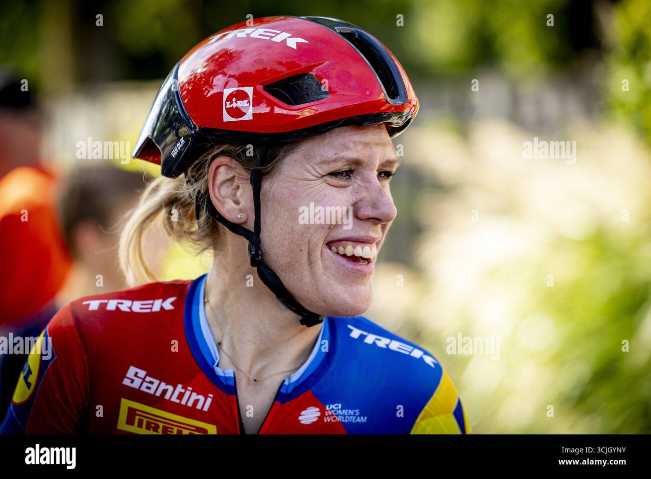 LICHTENVOORDE - Cyclist Ellen van Dijk after the final stage of the ...