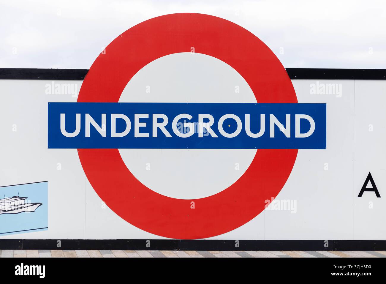 Commuters face widespread disruption hi-res stock photography and ...