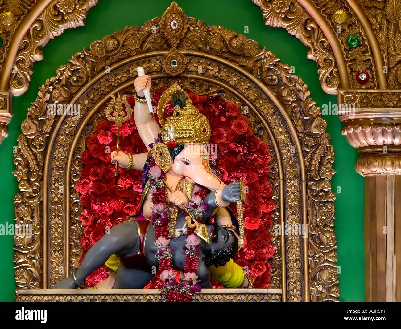27 August 2025, Pune, Maharashtra, India, Beautiful idol of Lord Ganesh ...