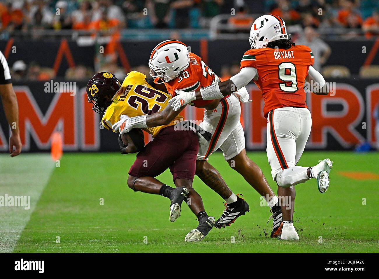 MIAMI GARDENS, FL - SEPTEMBER 06: Miami linebacker Kellen Wiley, Jr ...