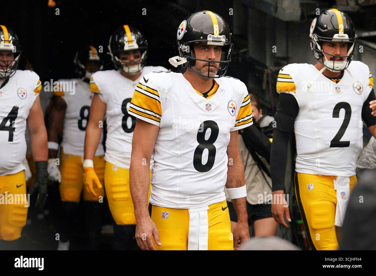 Pittsburgh Steelers quarterback Aaron Rodgers (8) takes the field ...