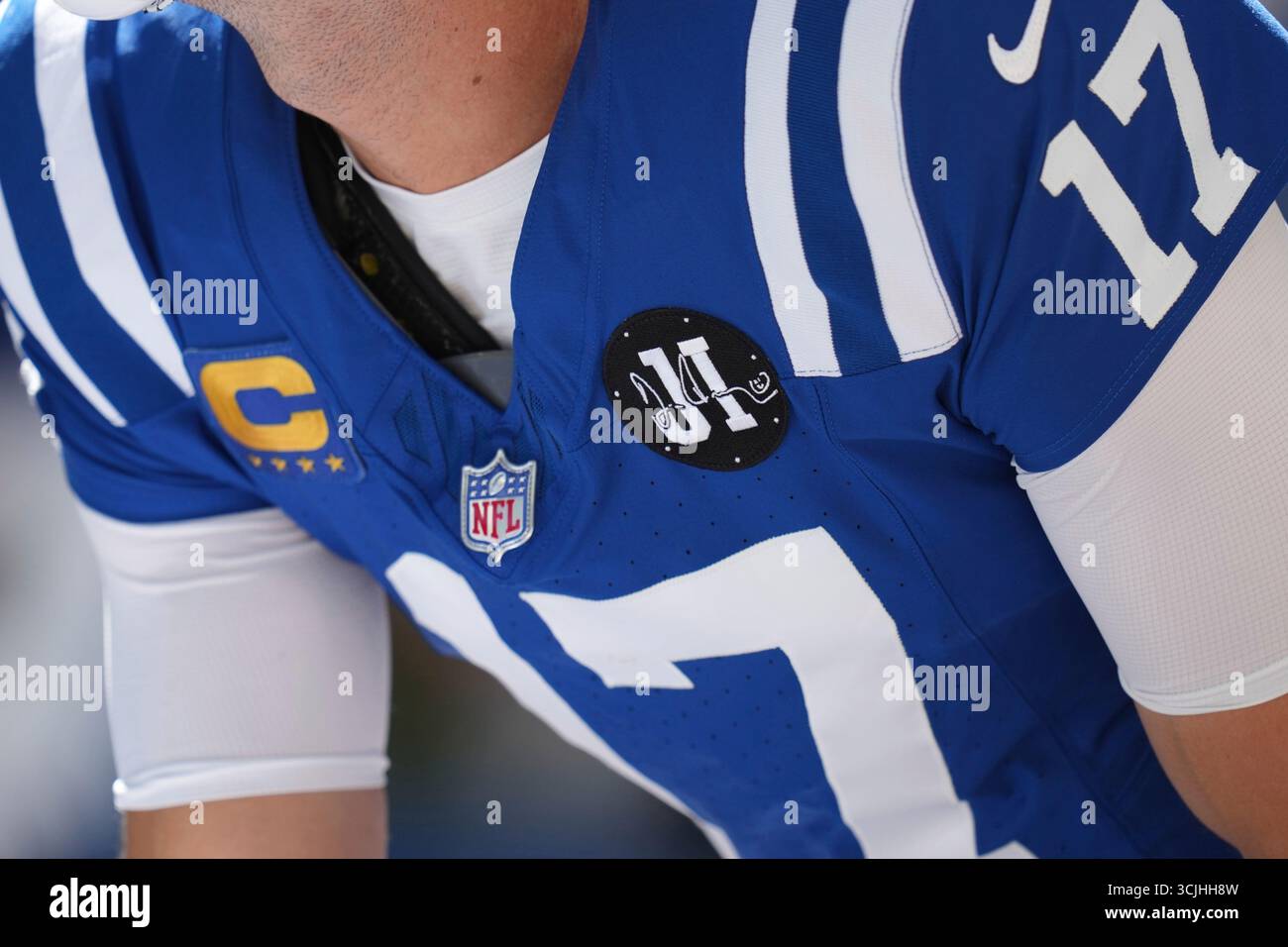 Indianapolis Colts quarterback Daniel Jones has a patch on his jersey ...